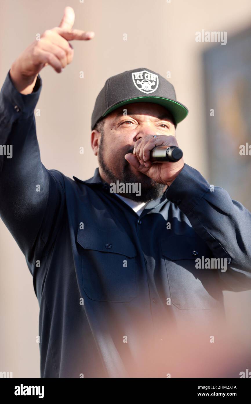 Los Angeles, Ca. 6th Feb, 2022. Ice Cube performs at NASCAR's Busch ...