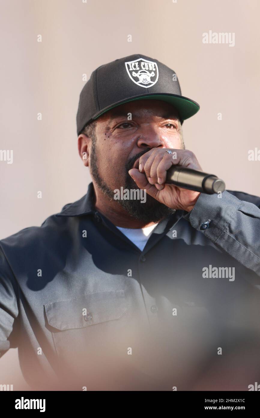 Los Angeles, Ca. 6th Feb, 2022. Ice Cube performs at NASCAR's Busch ...