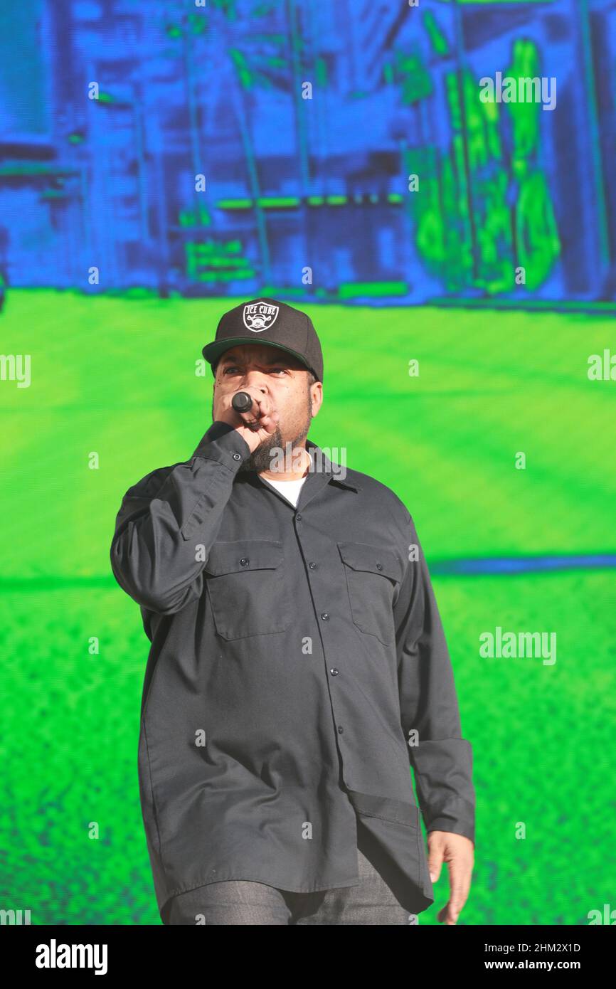 Los Angeles, Ca. 6th Feb, 2022. Ice Cube performs at NASCAR's Busch ...
