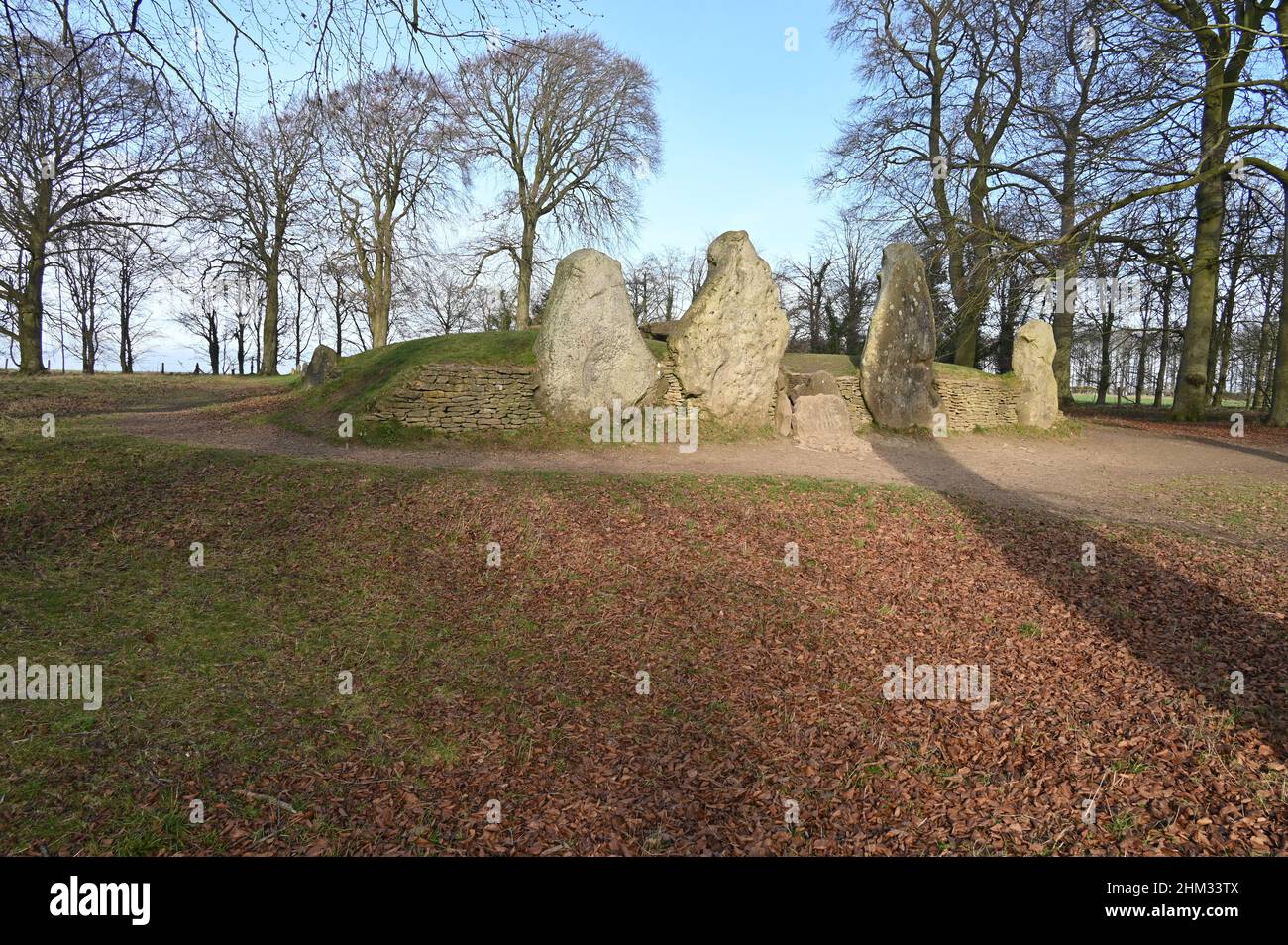 Waylands Smithy is a Neolothic chambered long barrow on the Ridgeway an ...