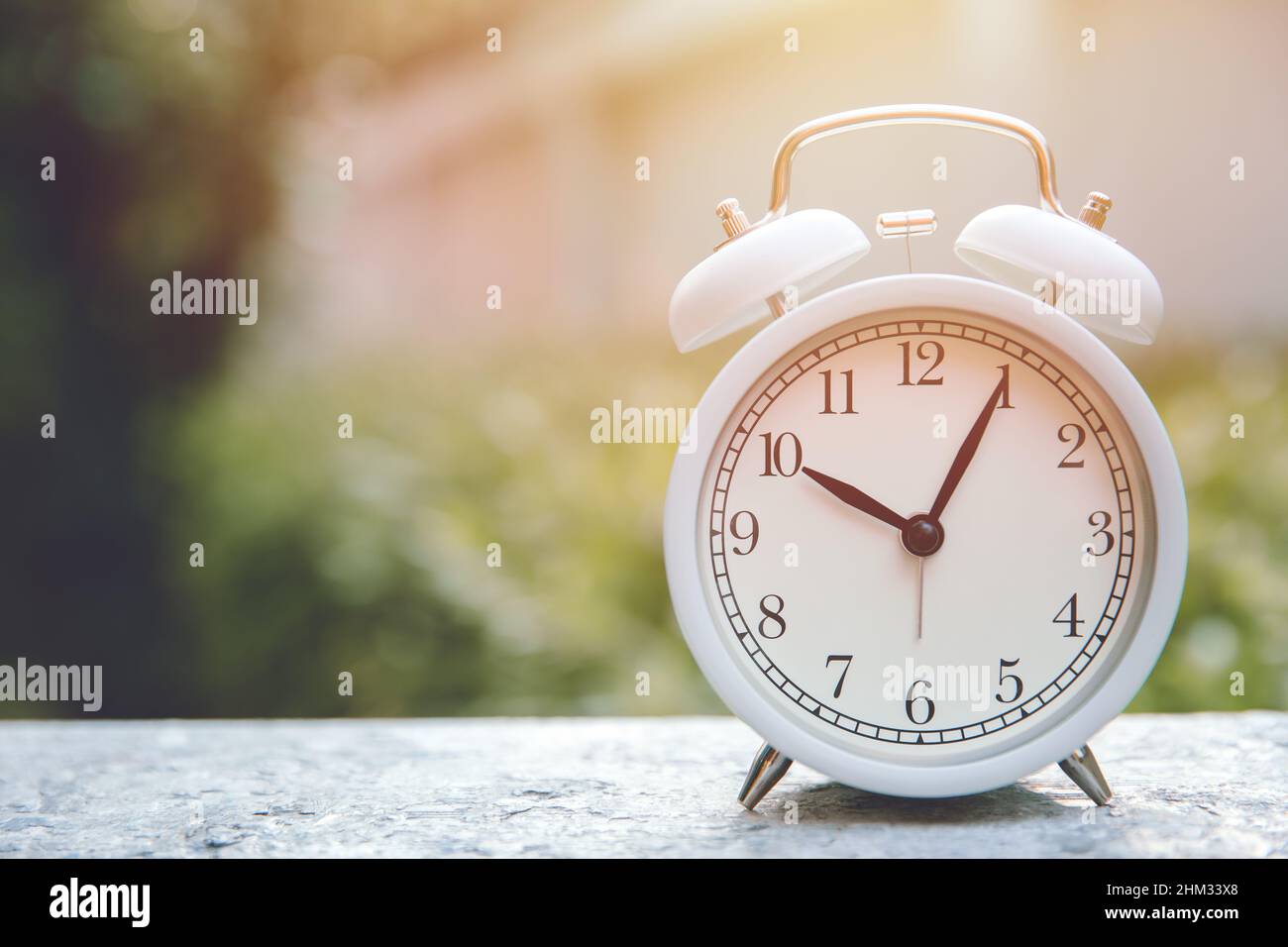 10 oclock retro vintage clock hi-res stock photography and images - Alamy