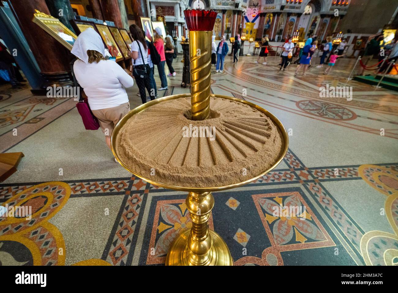 Inside small empty catholic church hi-res stock photography and images ...