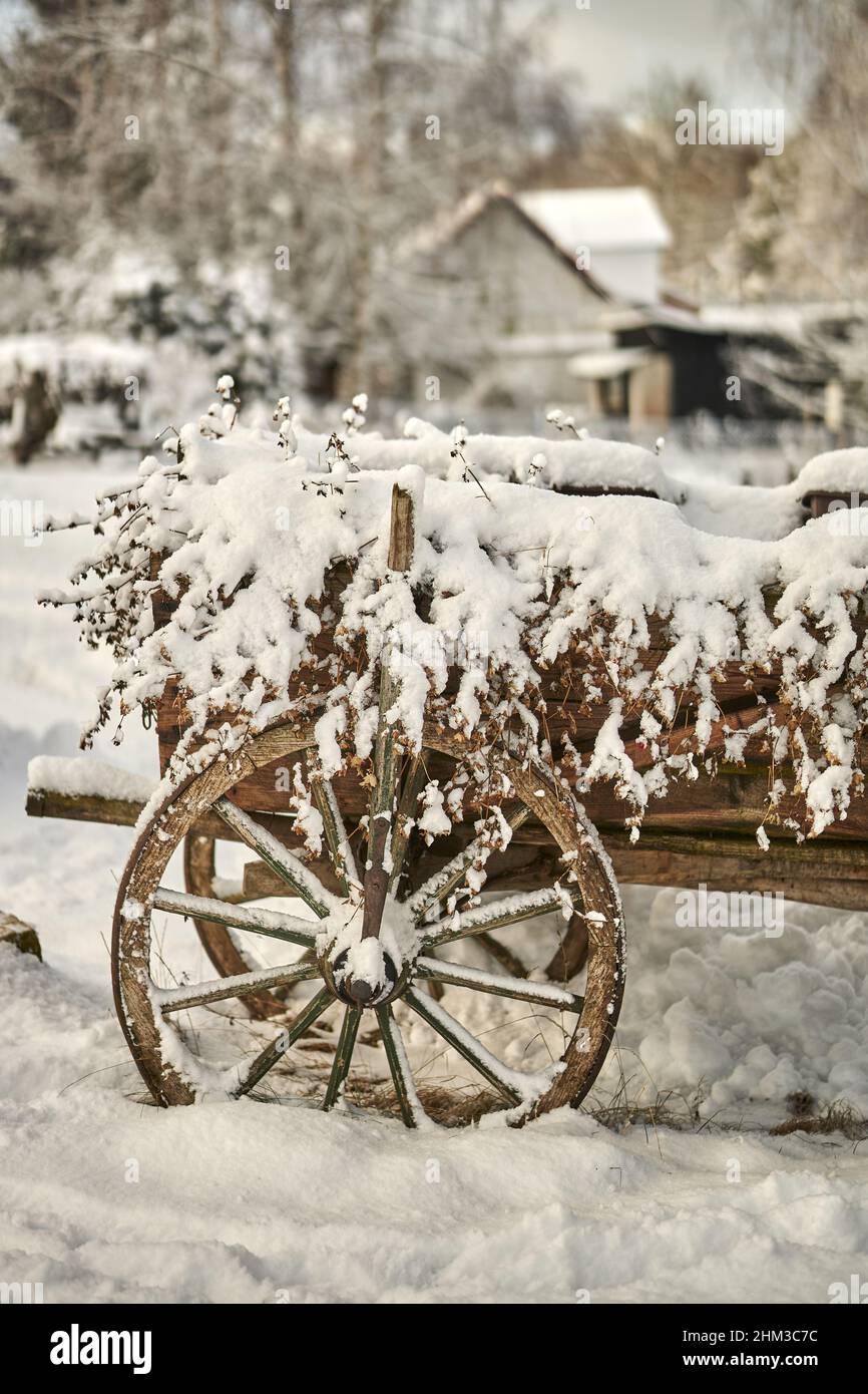 Old wooden car ice hi-res stock photography and images - Alamy