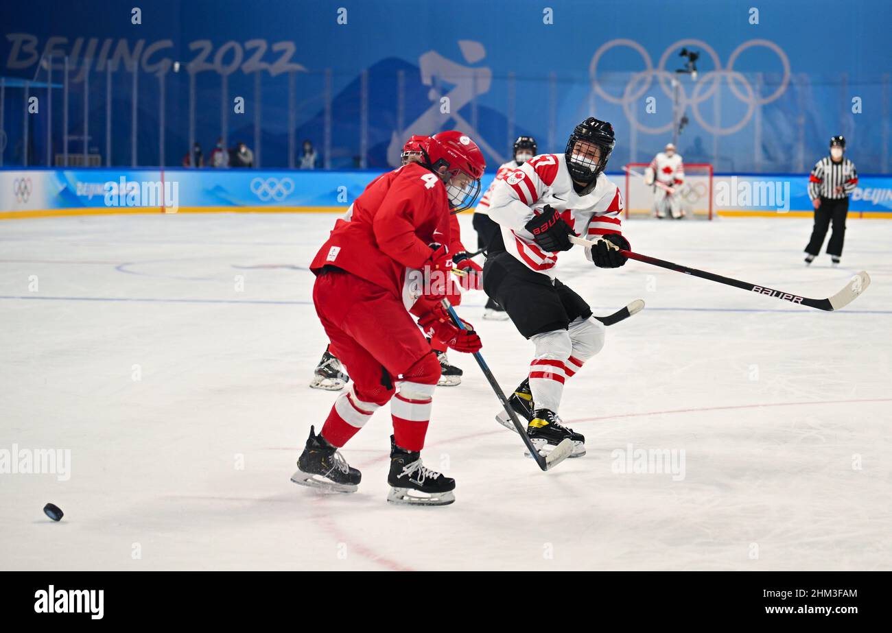 Beijing, China. 7th Feb, 2022. Jamie Lee Rattray (front R) of Canada ...