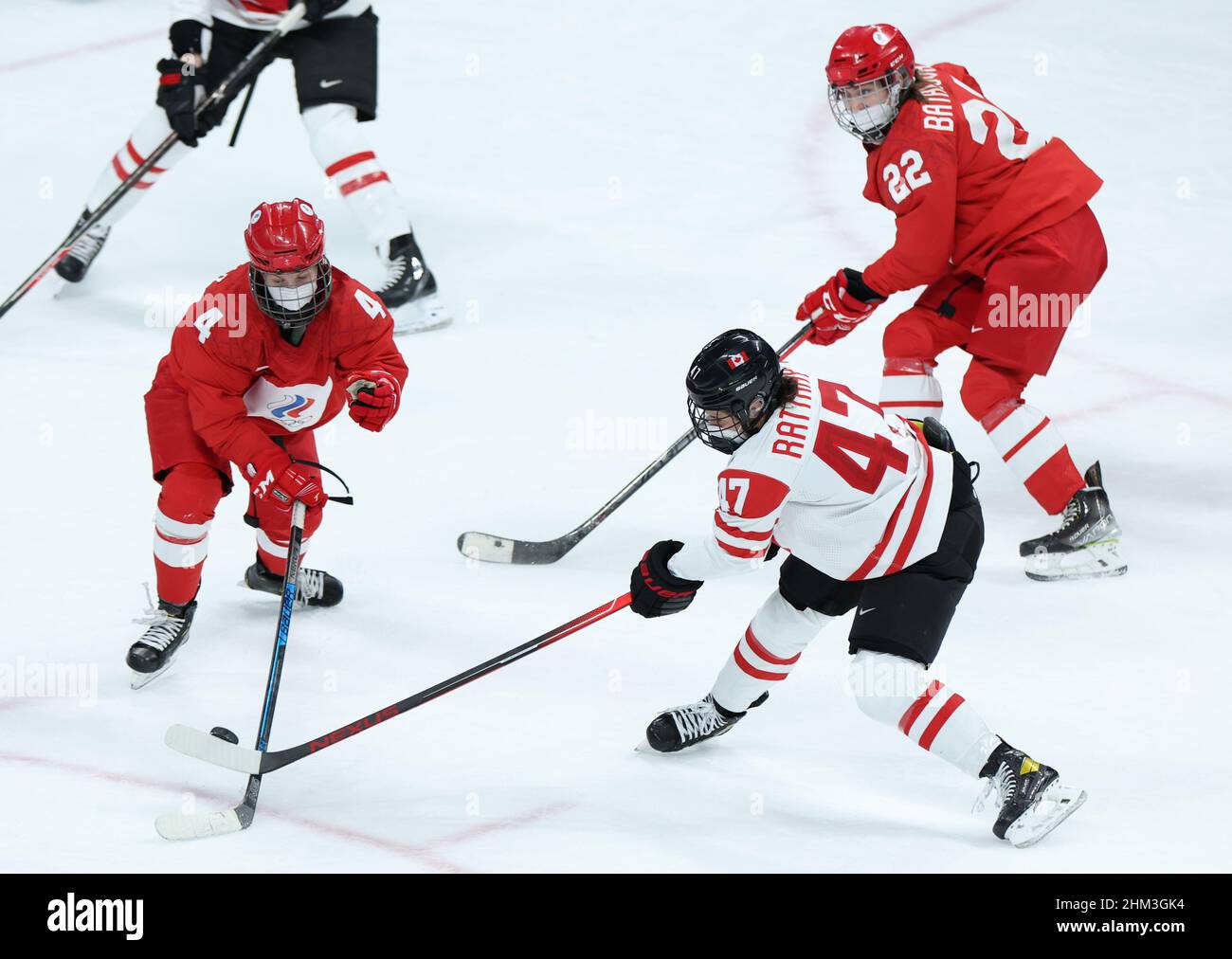 Beijing, China. 7th Feb, 2022. Yulia Smirnova (L) of ROC vies with ...