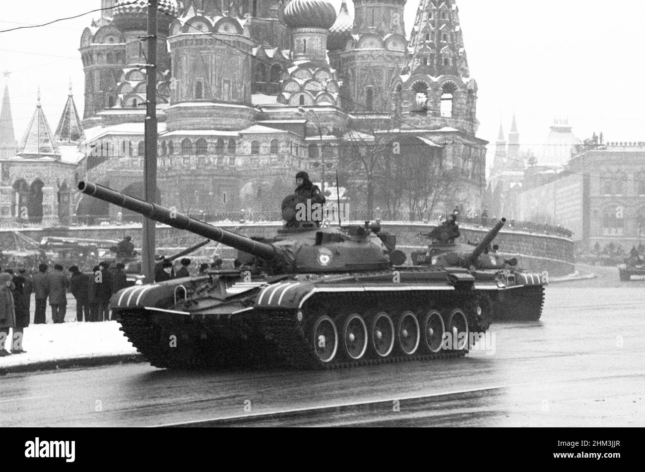 Soviet army parade 1977 hi-res stock photography and images - Alamy