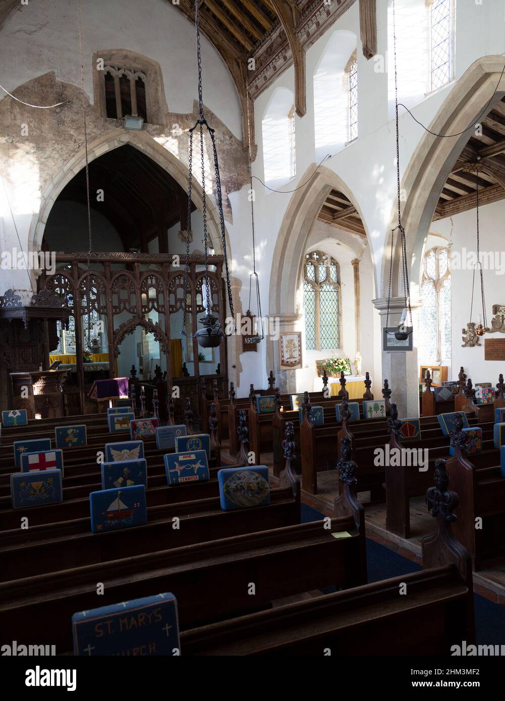 Wooden pews in nave, chancel arch, clerestory, rood screen, Yaxley ...