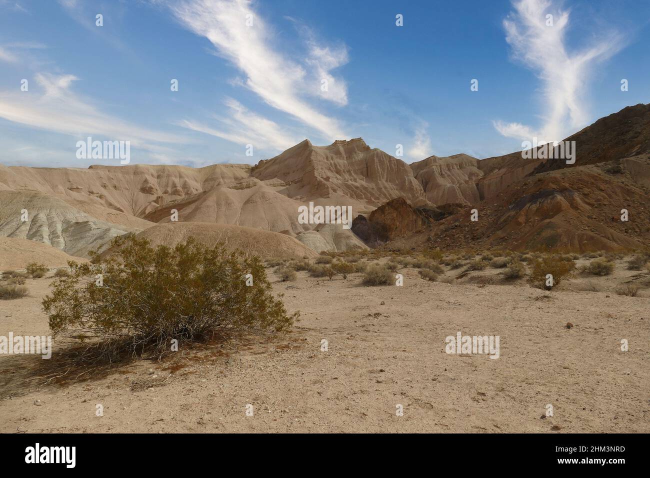 Grey sandstone hills desert landscape hi-res stock photography and ...