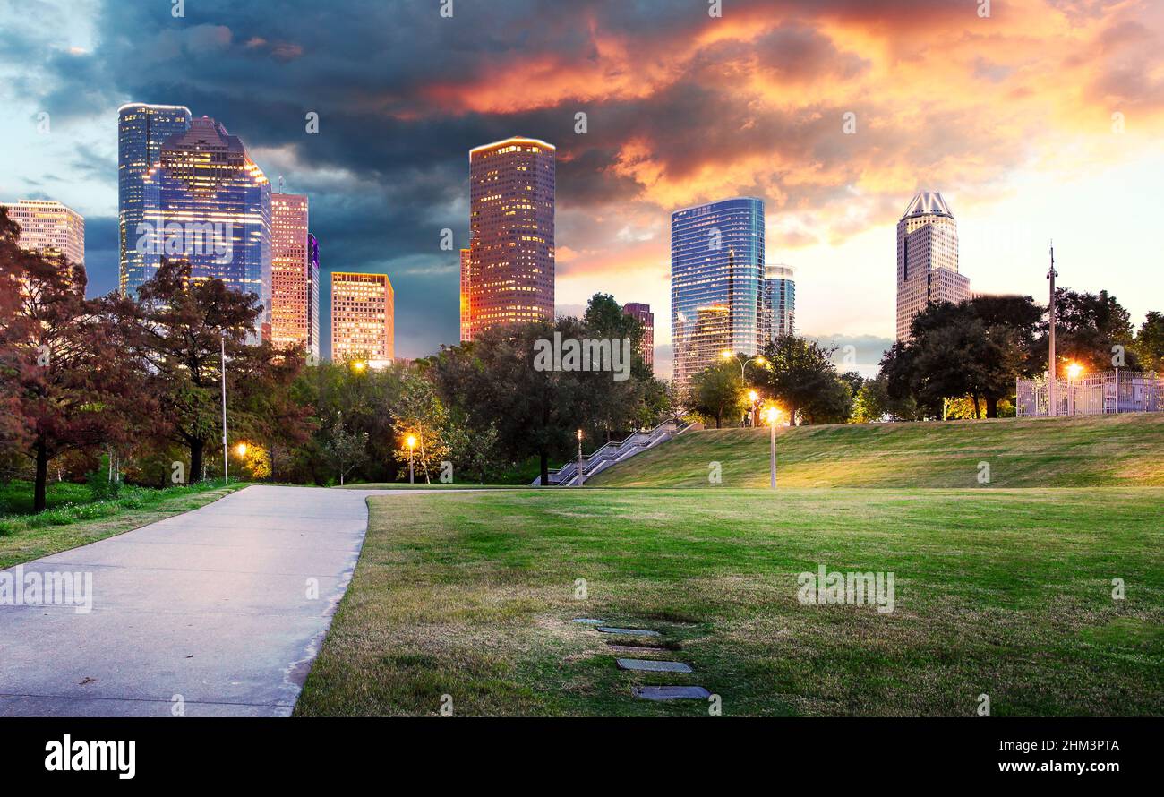 Houston sunset twilight hi-res stock photography and images - Alamy