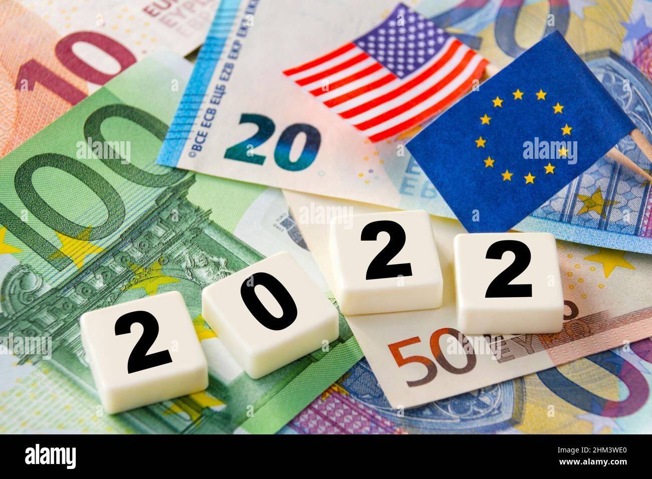 Euro banknotes with EU and USA flags 2022 Stock Photo - Alamy