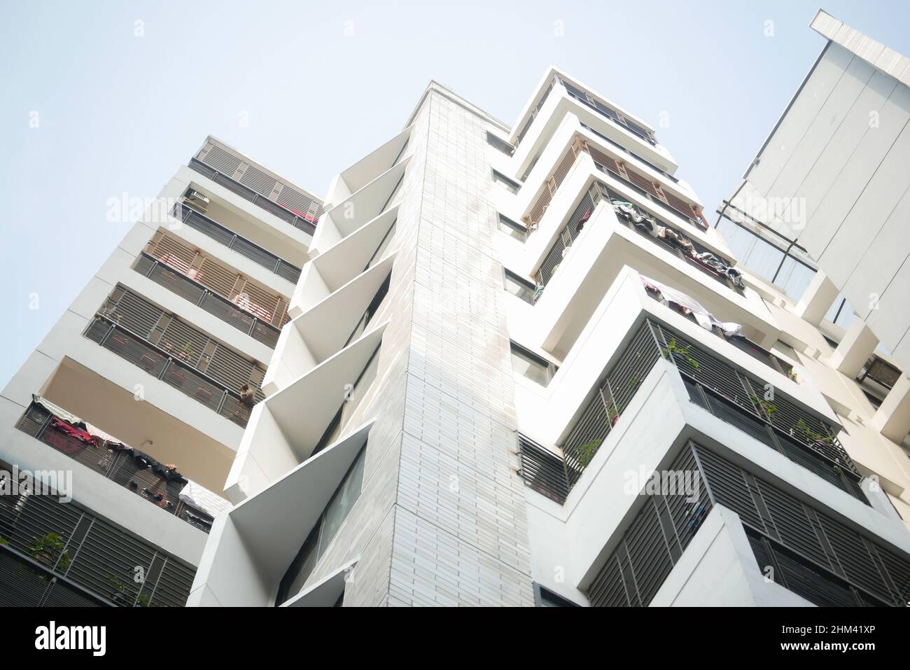 Apartment building dhaka bangladesh hi-res stock photography and images ...