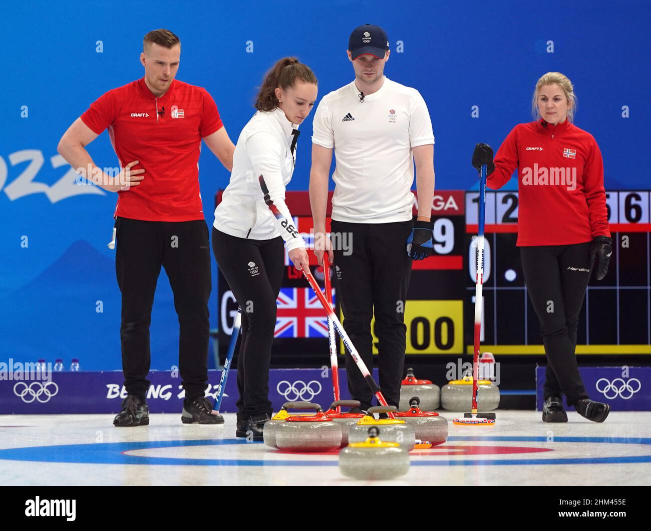 Great Britain's Jennifer Dodds and Bruce Mouat (centre left and right ...