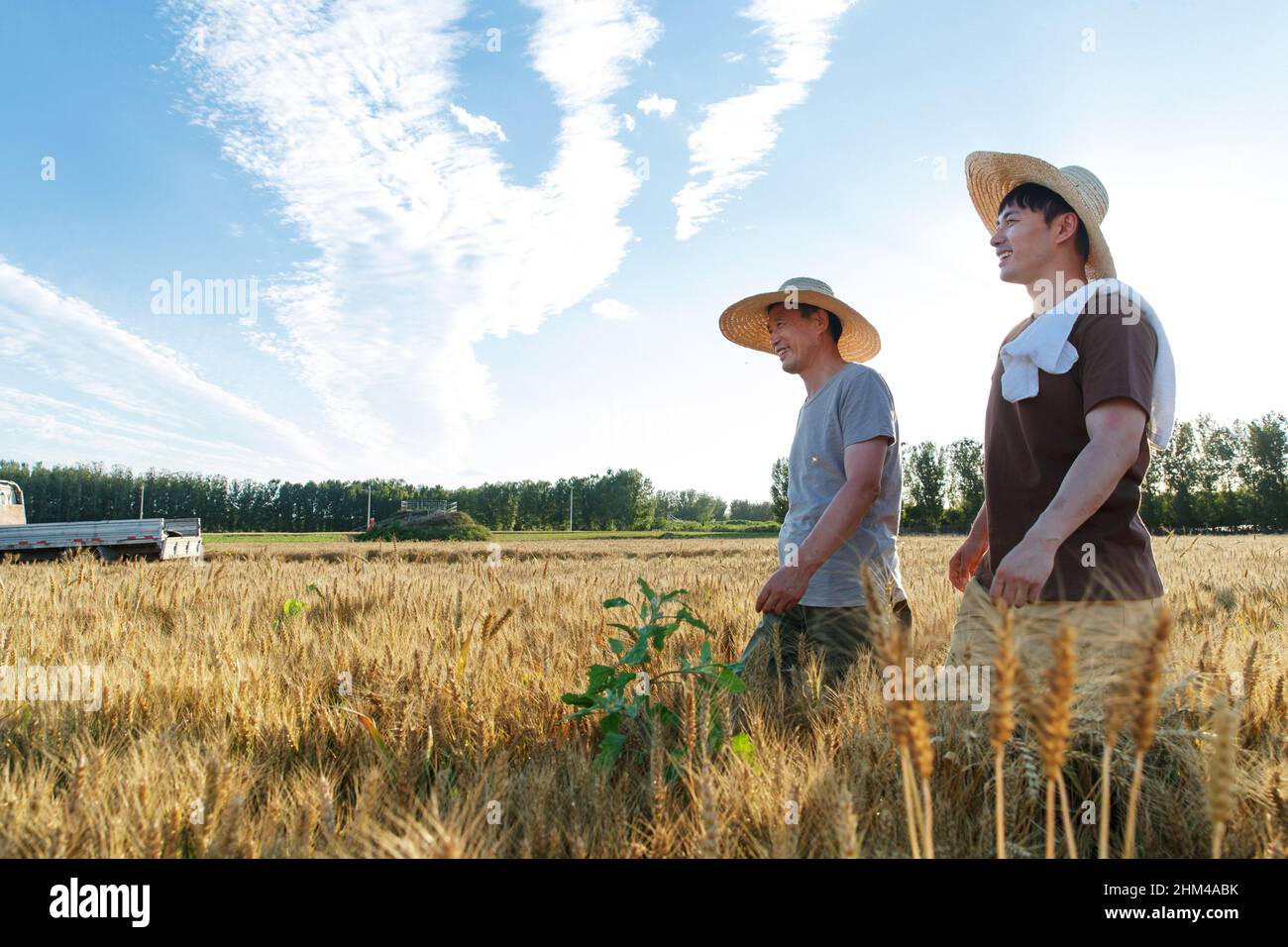 Farmer communicates hi-res stock photography and images - Alamy