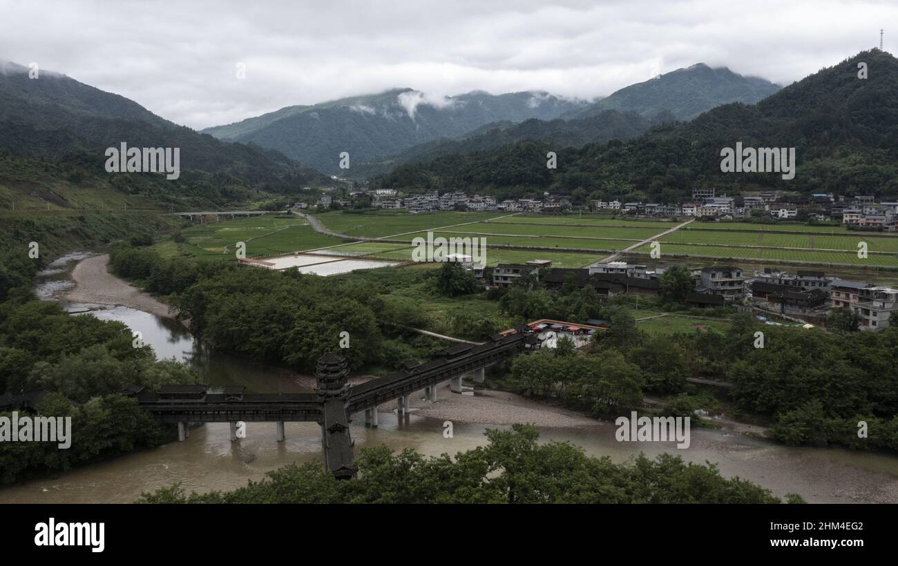 Longshan anger palawan wind and rain bridge Stock Photo - Alamy