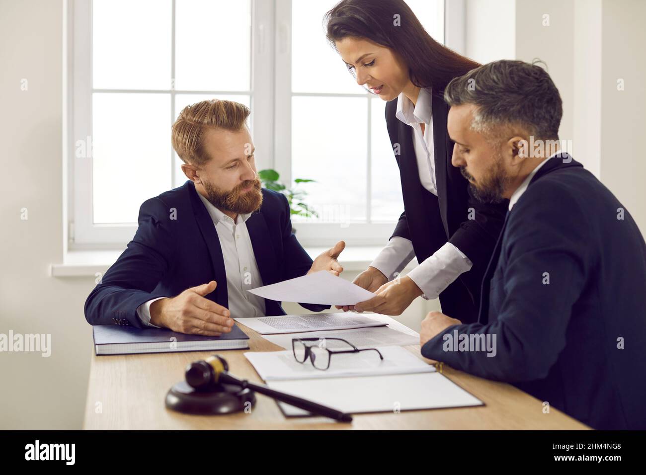 Lawyer legal advice hi-res stock photography and images - Alamy