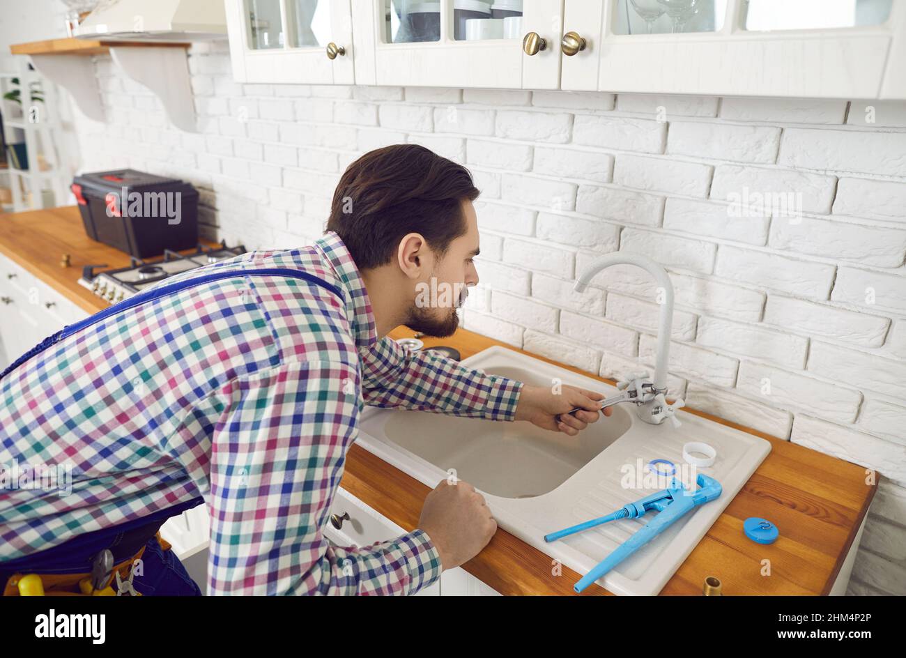Professional house repair man hi-res stock photography and images - Alamy