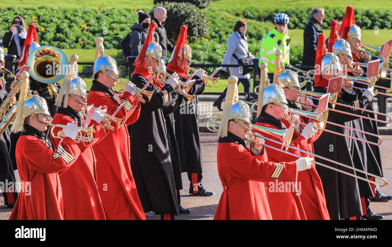 5th regiment royal artillery hi-res stock photography and images - Alamy