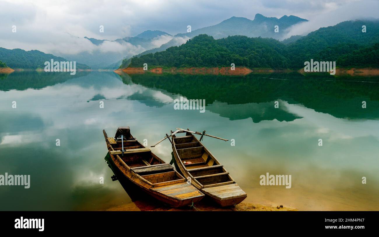Wuzhou tourist hi-res stock photography and images - Alamy