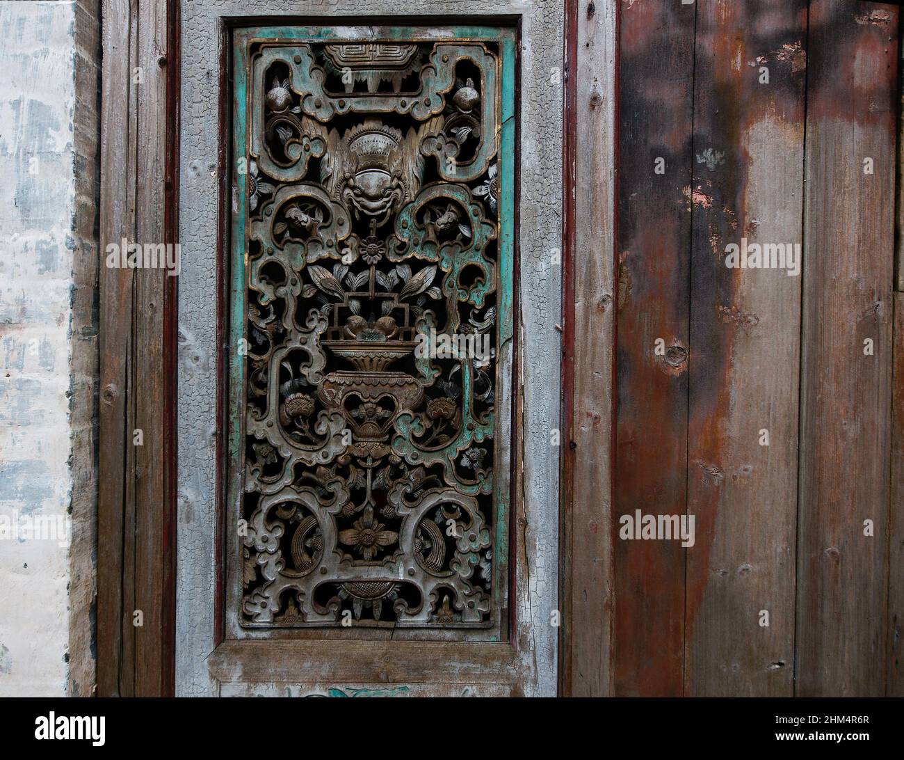 Traditional wood carvings Stock Photo - Alamy