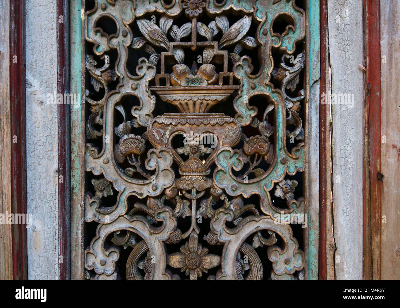 Traditional wood carvings Stock Photo - Alamy