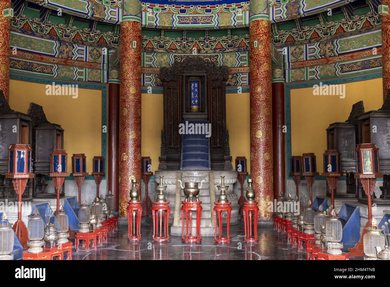 Beijing tiantan park dome yu interior Stock Photo - Alamy