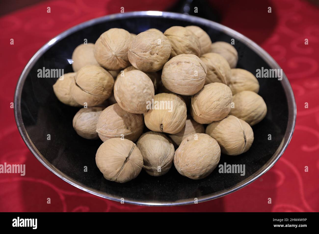 Thin shell walnuts hi-res stock photography and images - Alamy