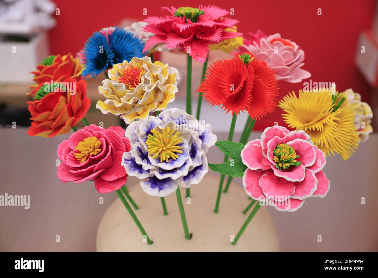 Angelic style hi-res stock photography and images - Alamy