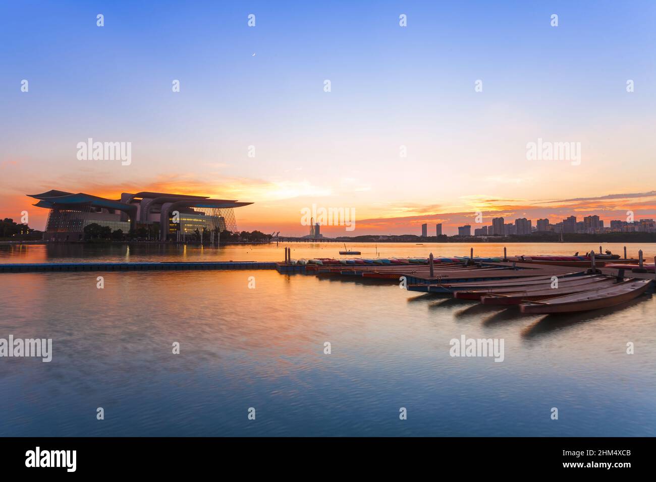 Wuxi taihu theatre hi-res stock photography and images - Alamy