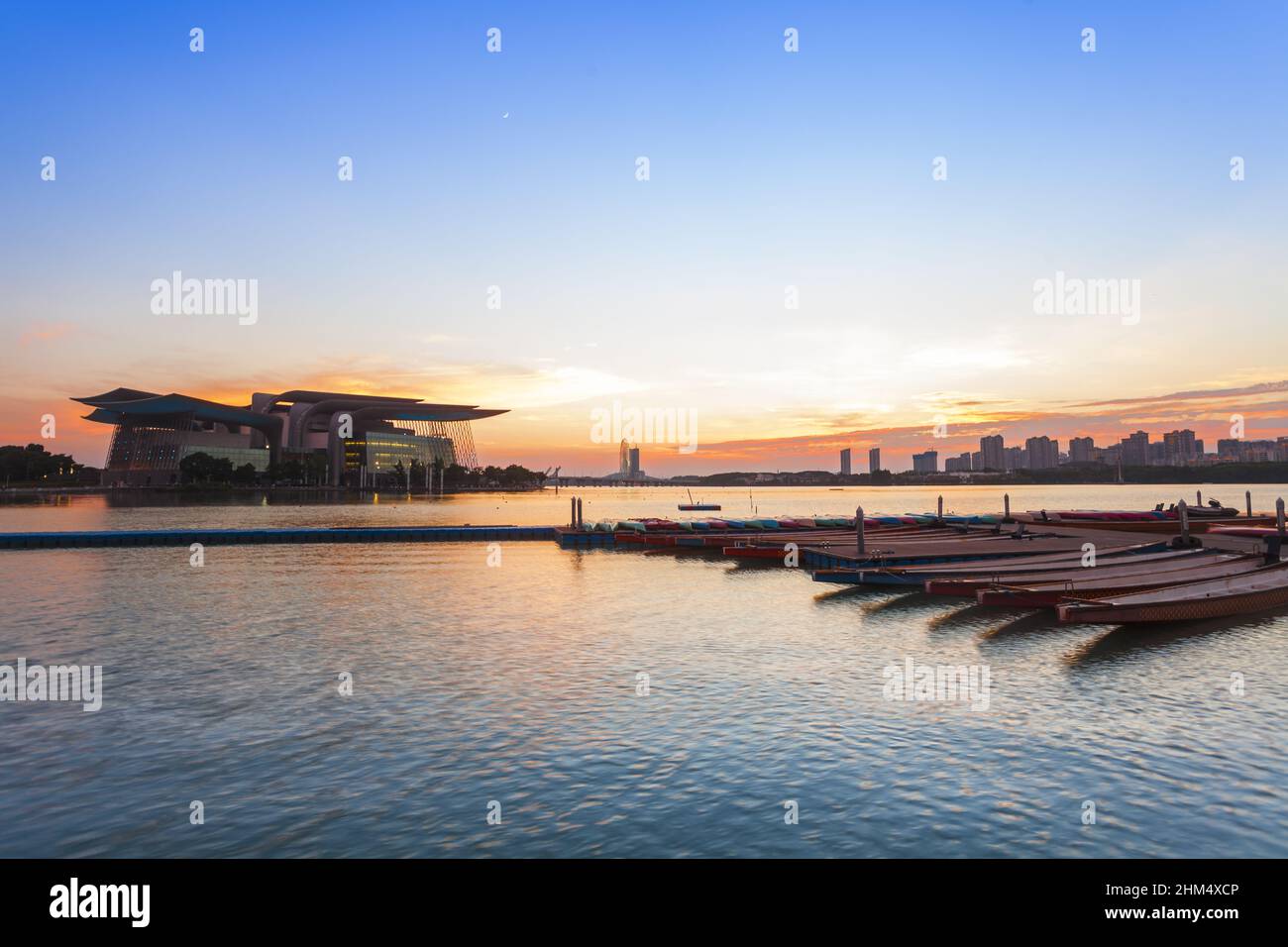 Wuxi taihu theatre hi-res stock photography and images - Alamy