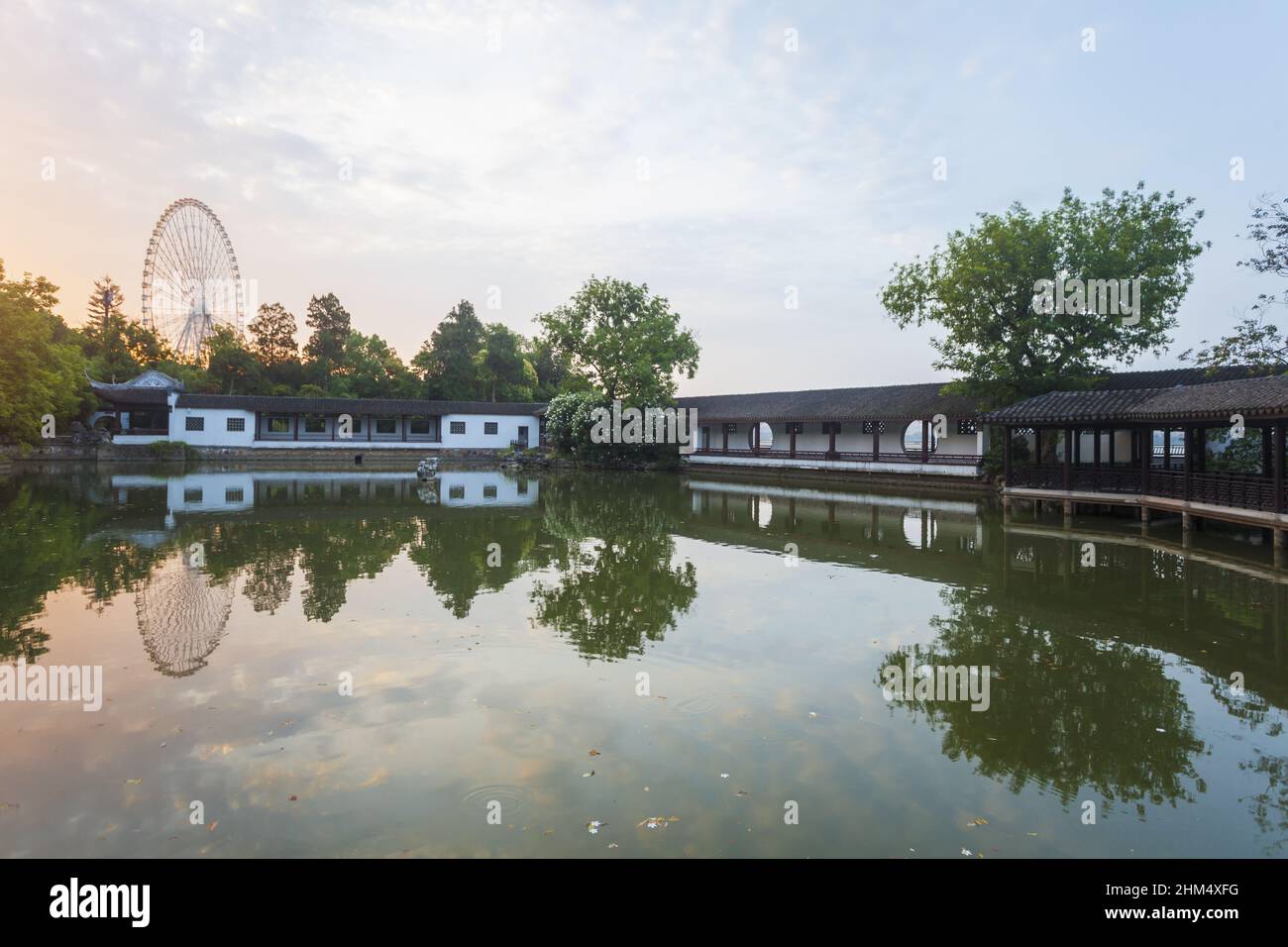 Jiangnan gardens - li garden Stock Photo - Alamy