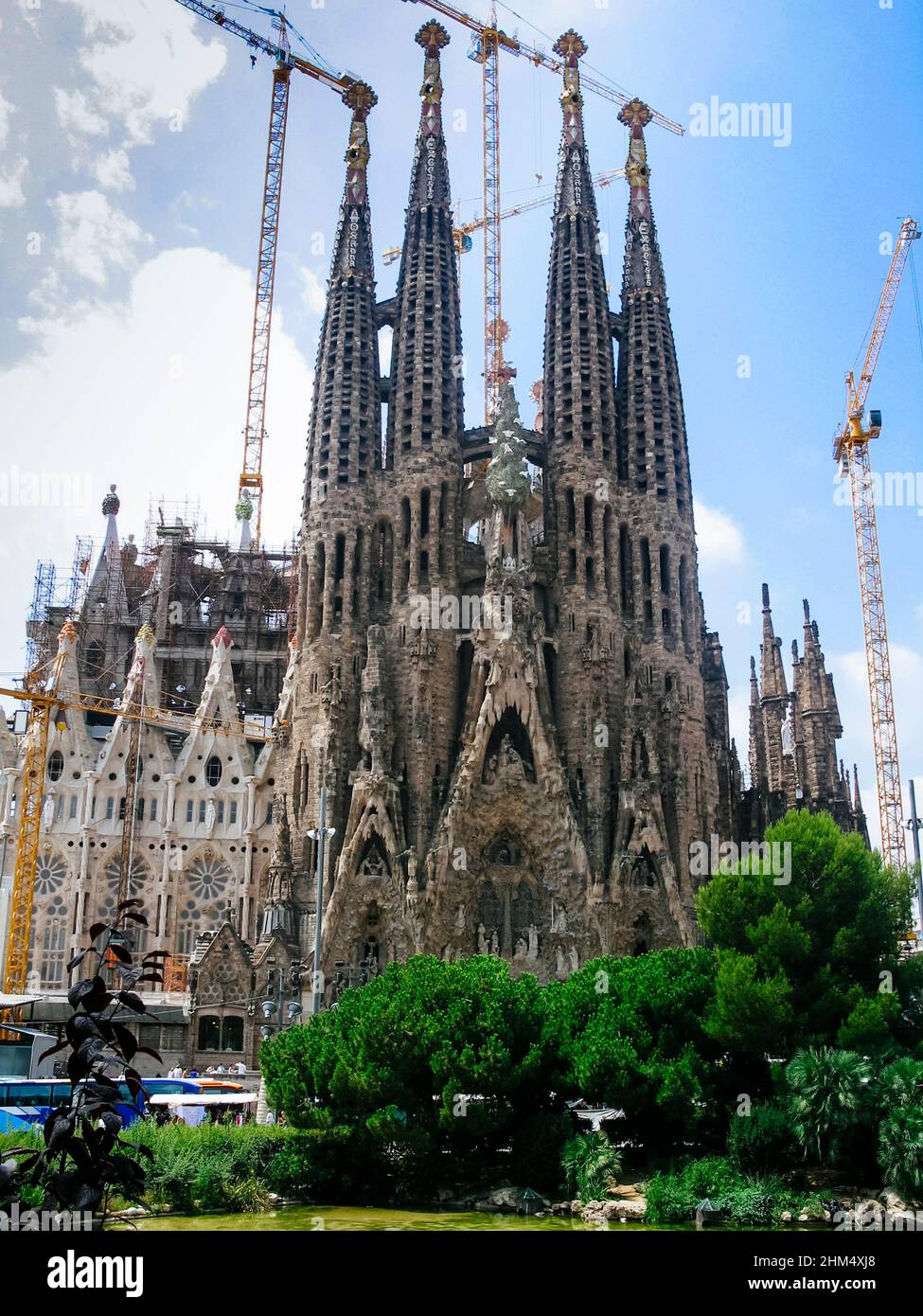 Construction of the Sagrada Familia basilica in July 2005, Barcelona ...