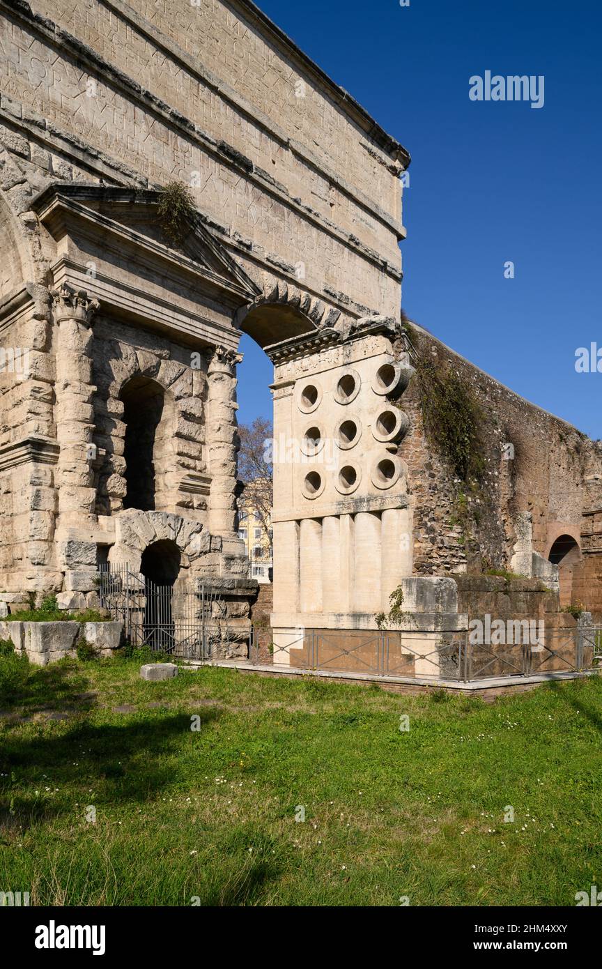 Ancient baker hi-res stock photography and images - Alamy