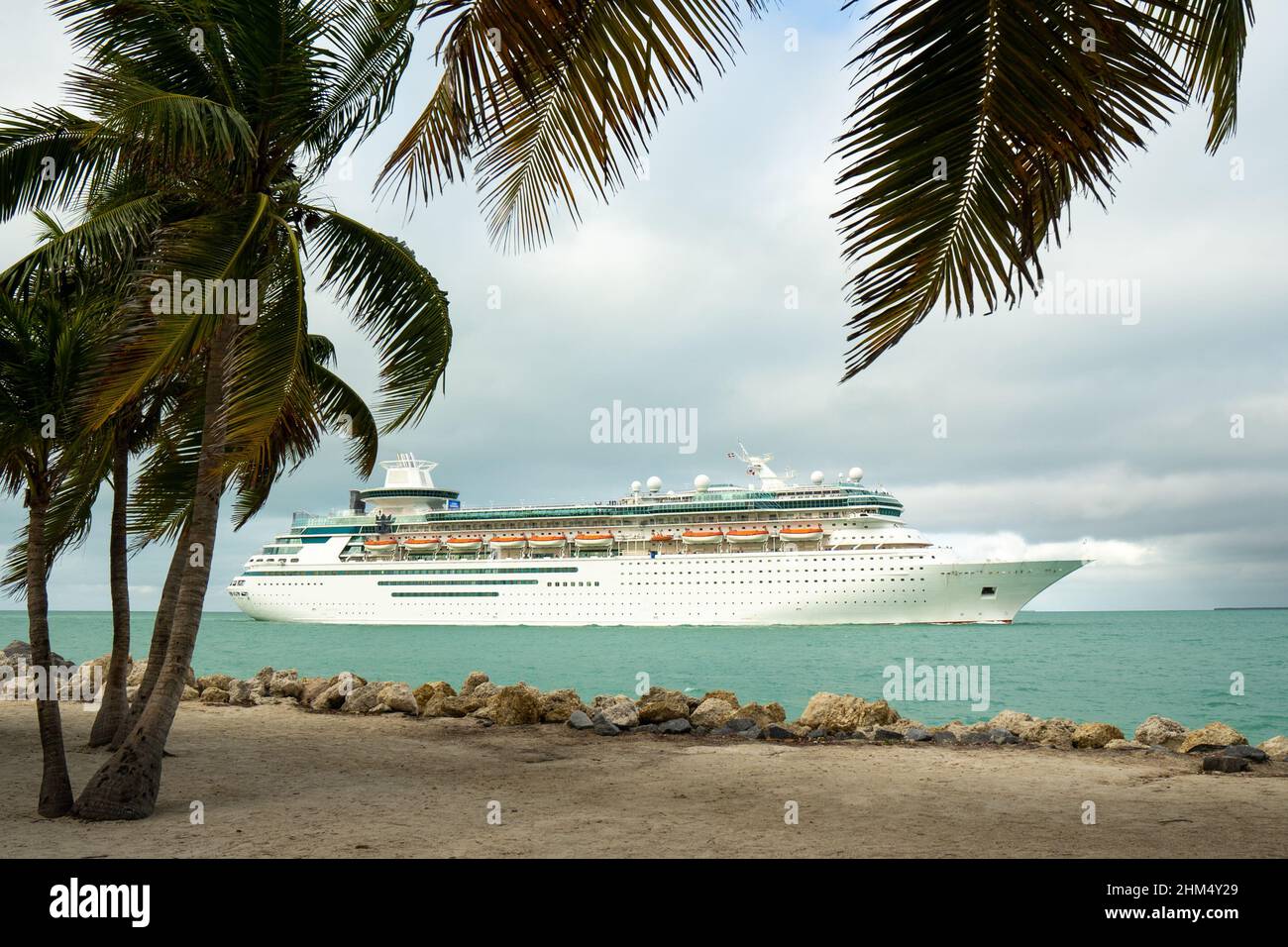 Cruise ship coming into port in Key West, Florida Stock Photo - Alamy