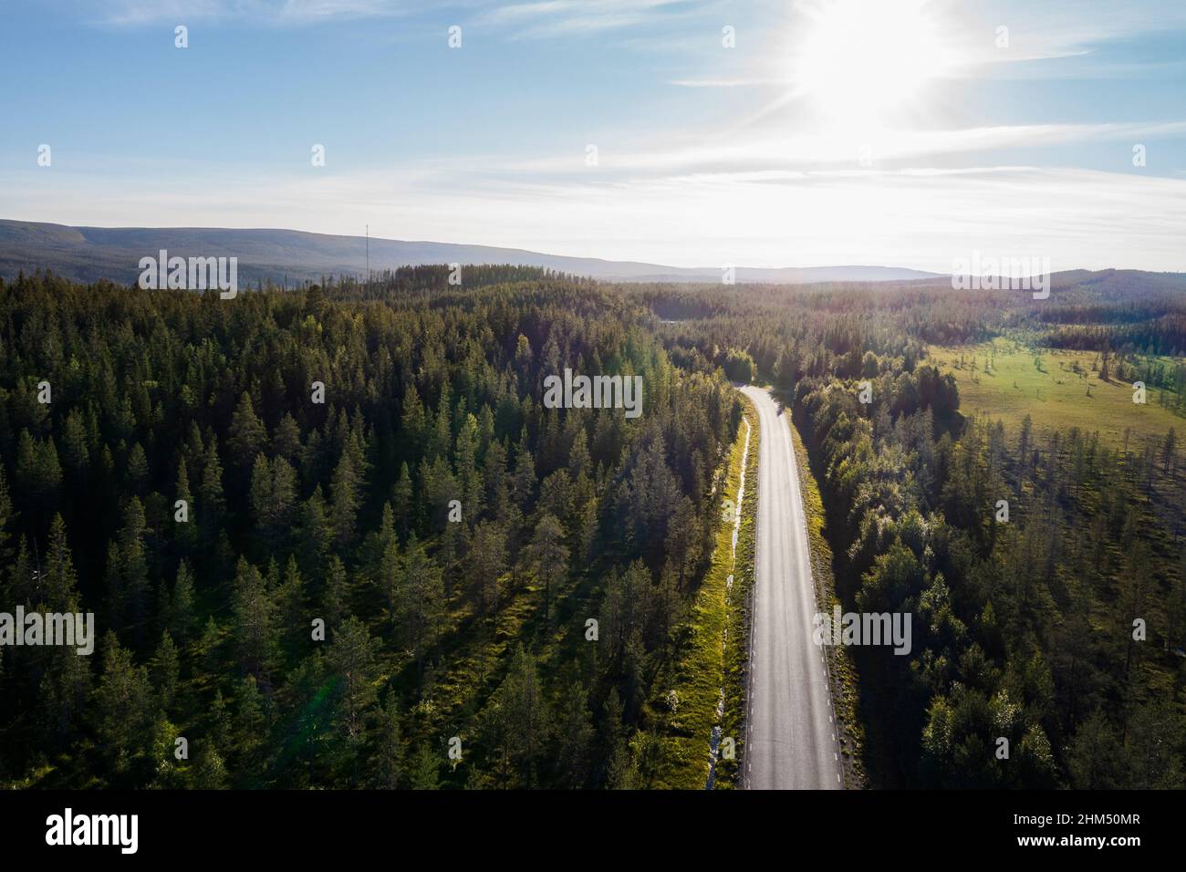 Road going forward hi-res stock photography and images - Alamy