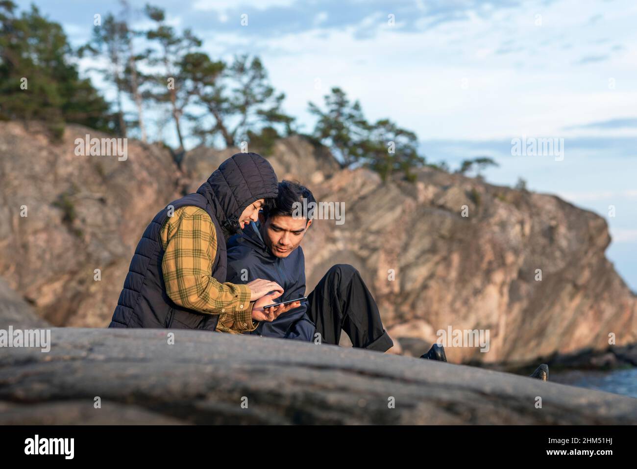 Friends activities hi-res stock photography and images - Alamy