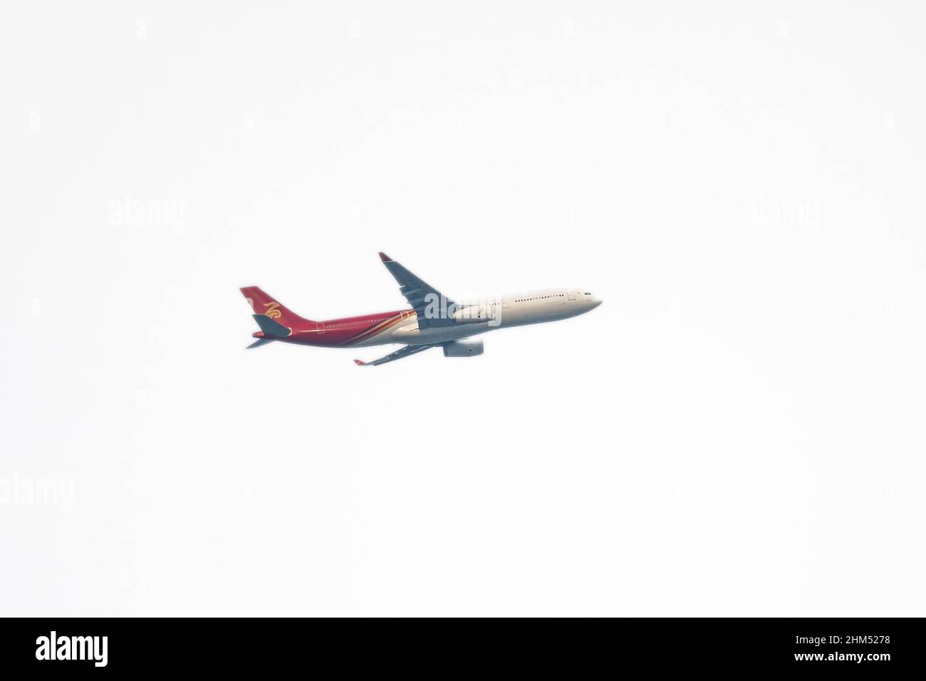 Civil aviation airliner hi-res stock photography and images - Alamy