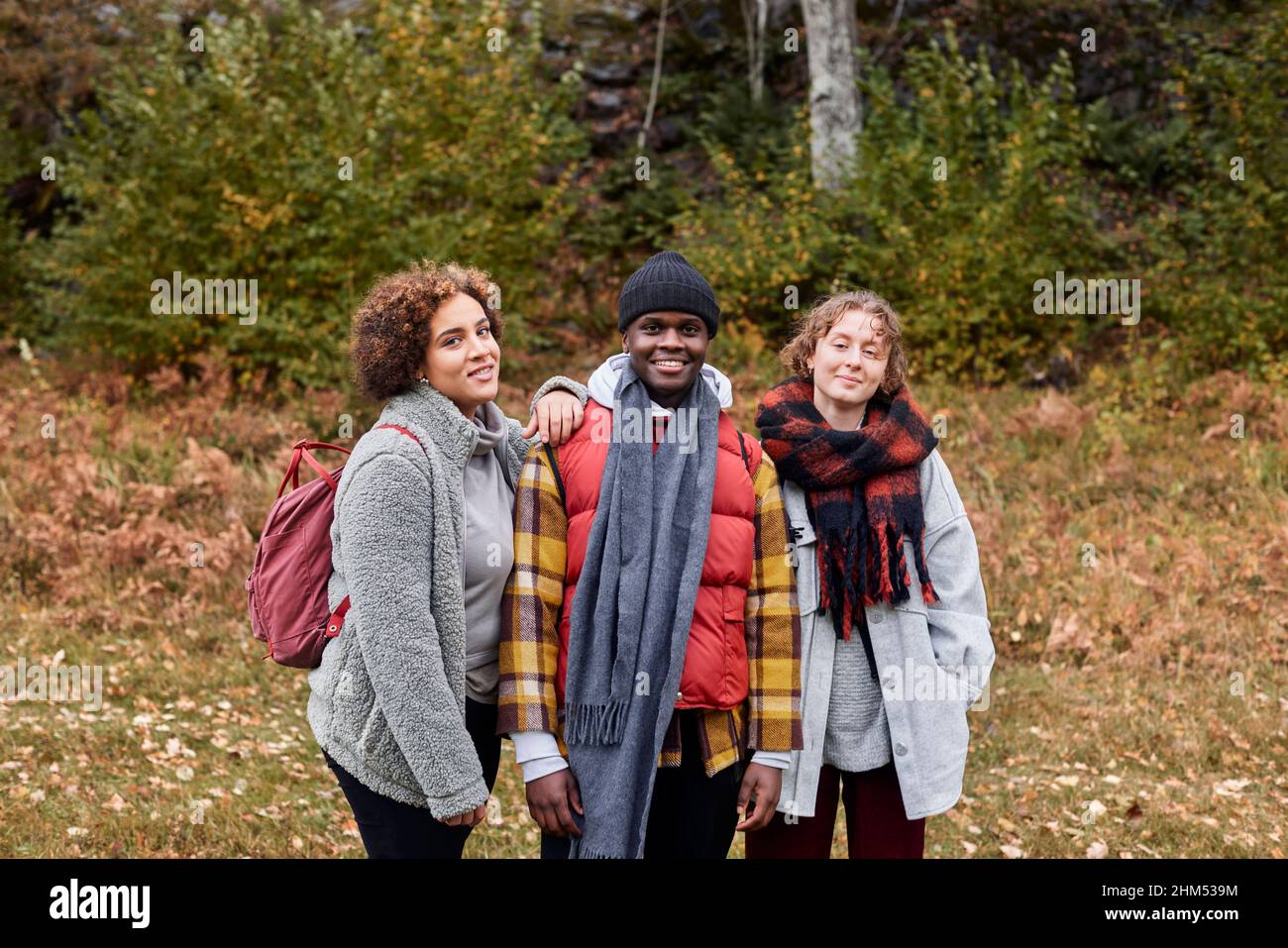 Friends scenery hi-res stock photography and images - Alamy