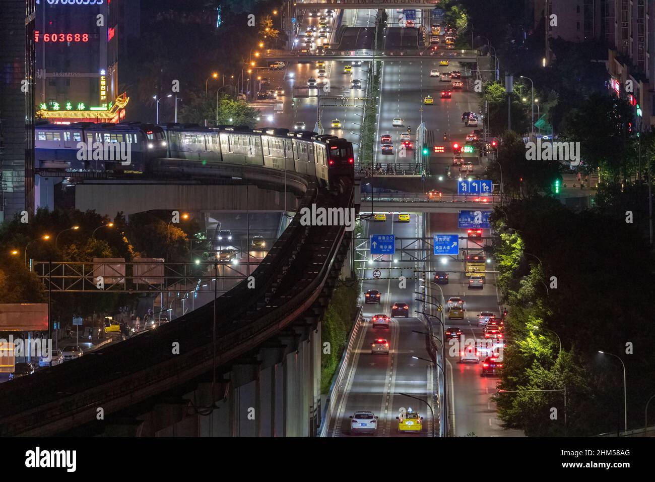 China chongqing bus hi-res stock photography and images - Alamy