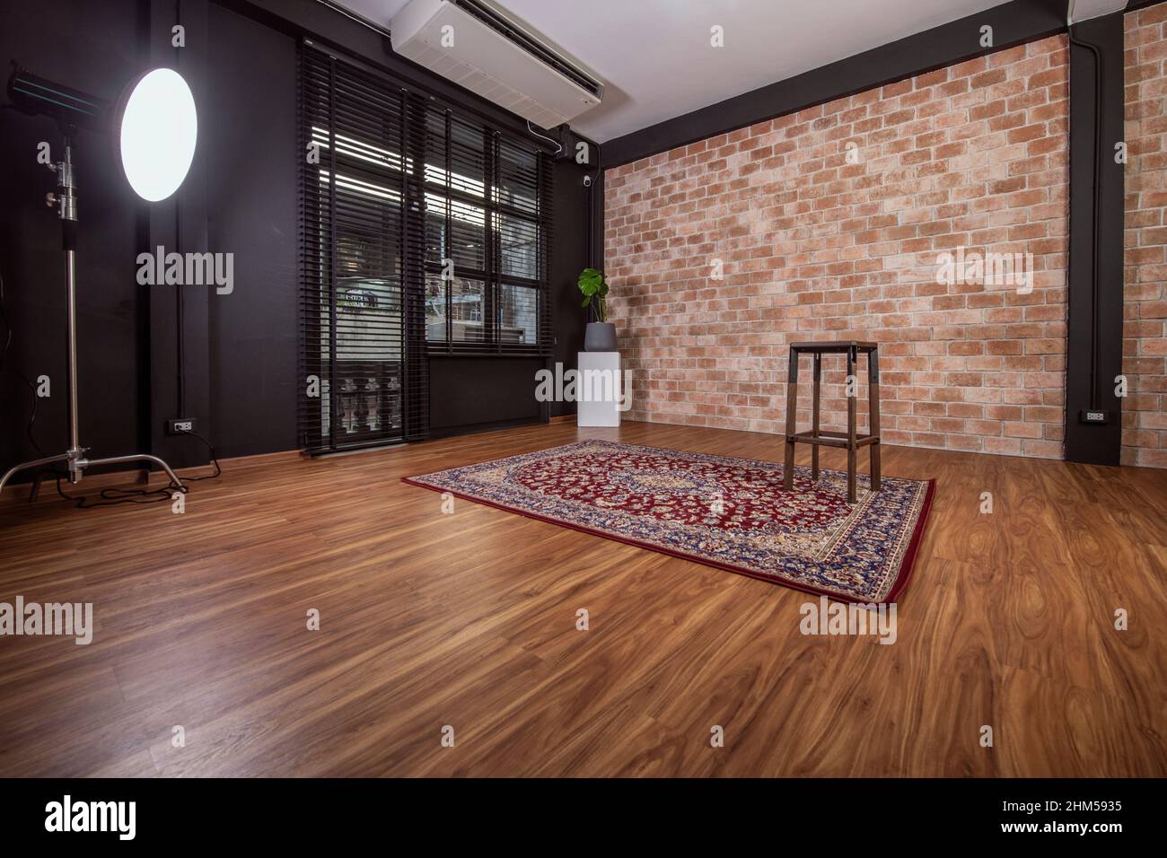 commercial photo studio in Bangkok Stock Photo - Alamy