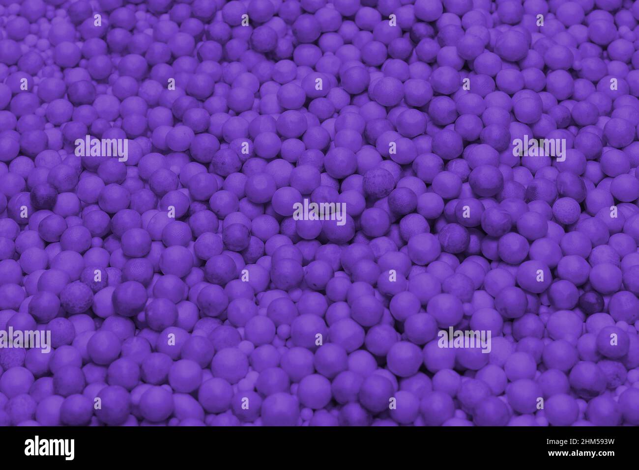 Purple plastic balls background hi-res stock photography and images - Alamy