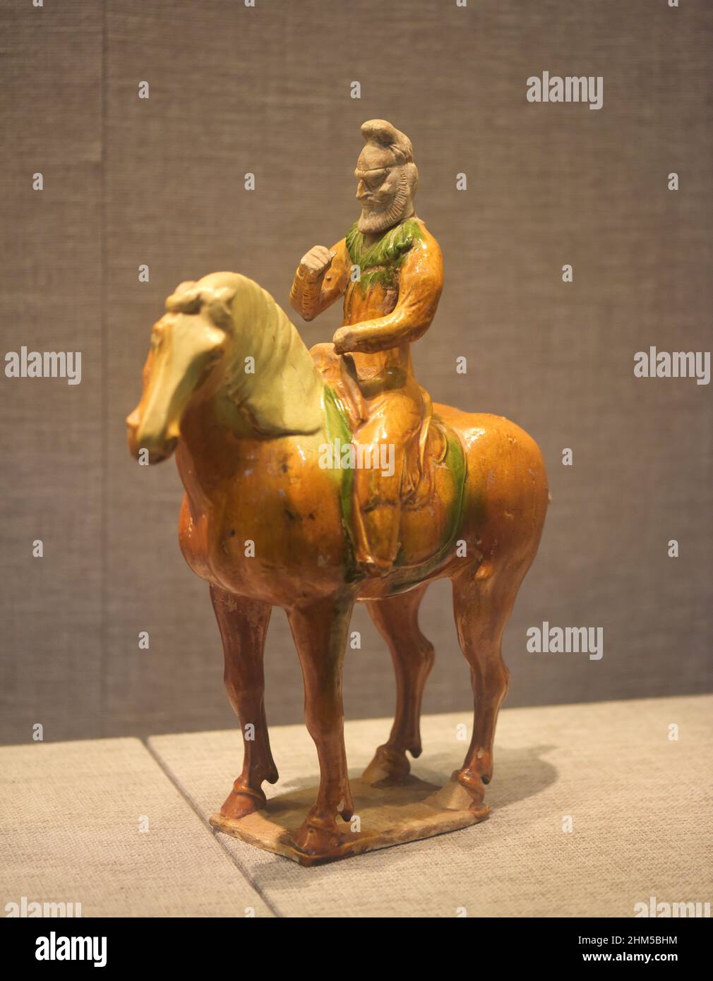 Pottery of tang dynasty hi-res stock photography and images - Alamy