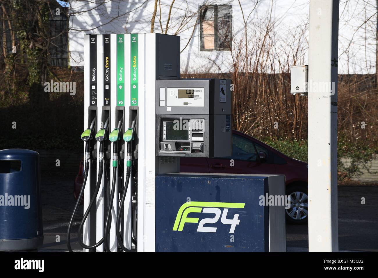 F24 gas station hi-res stock photography and images - Alamy