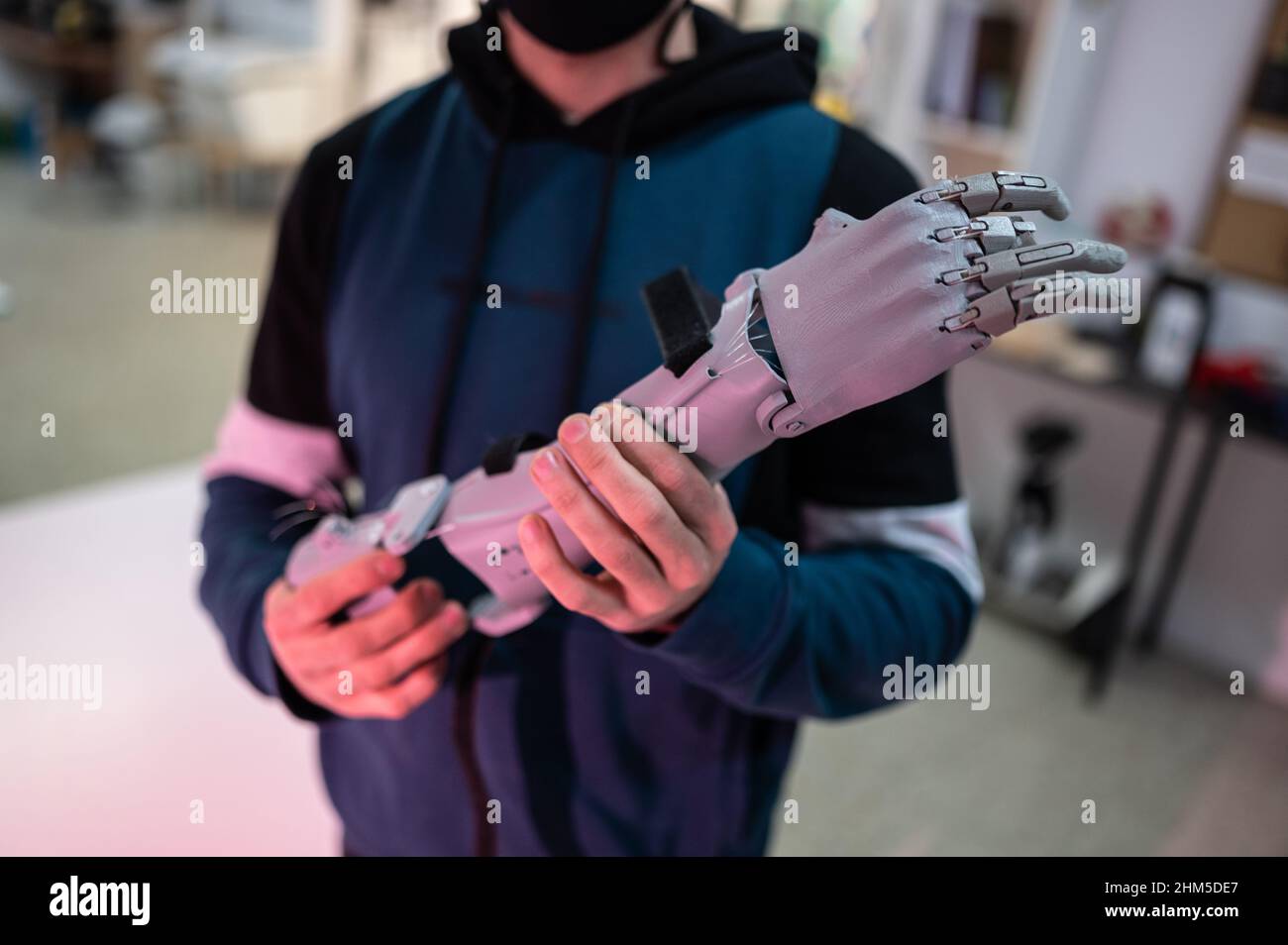Bionic arm 3d printed hi-res stock photography and images - Alamy