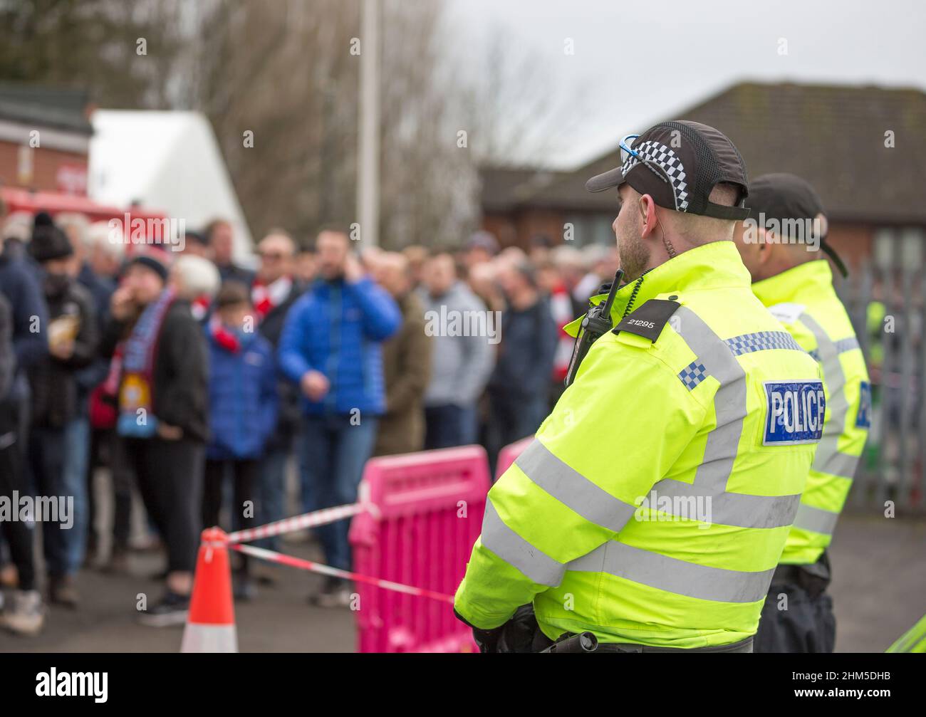 Sport football crowds police officers hi-res stock photography and ...