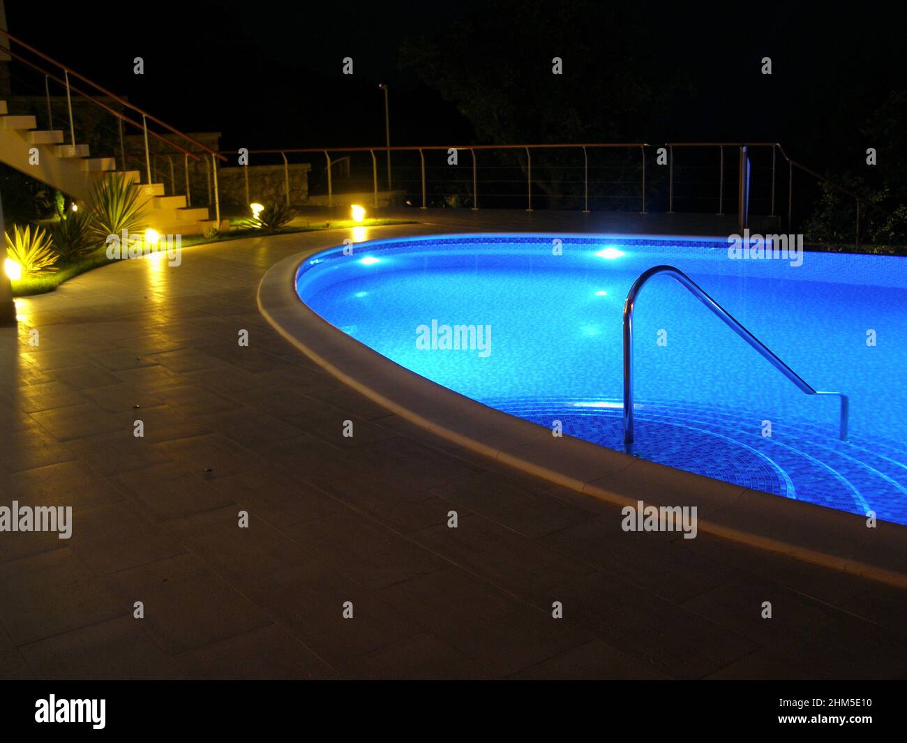 Night lights in pool hi-res stock photography and images - Alamy