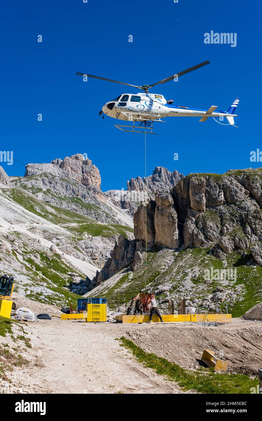 Vajolet huette hi-res stock photography and images - Alamy