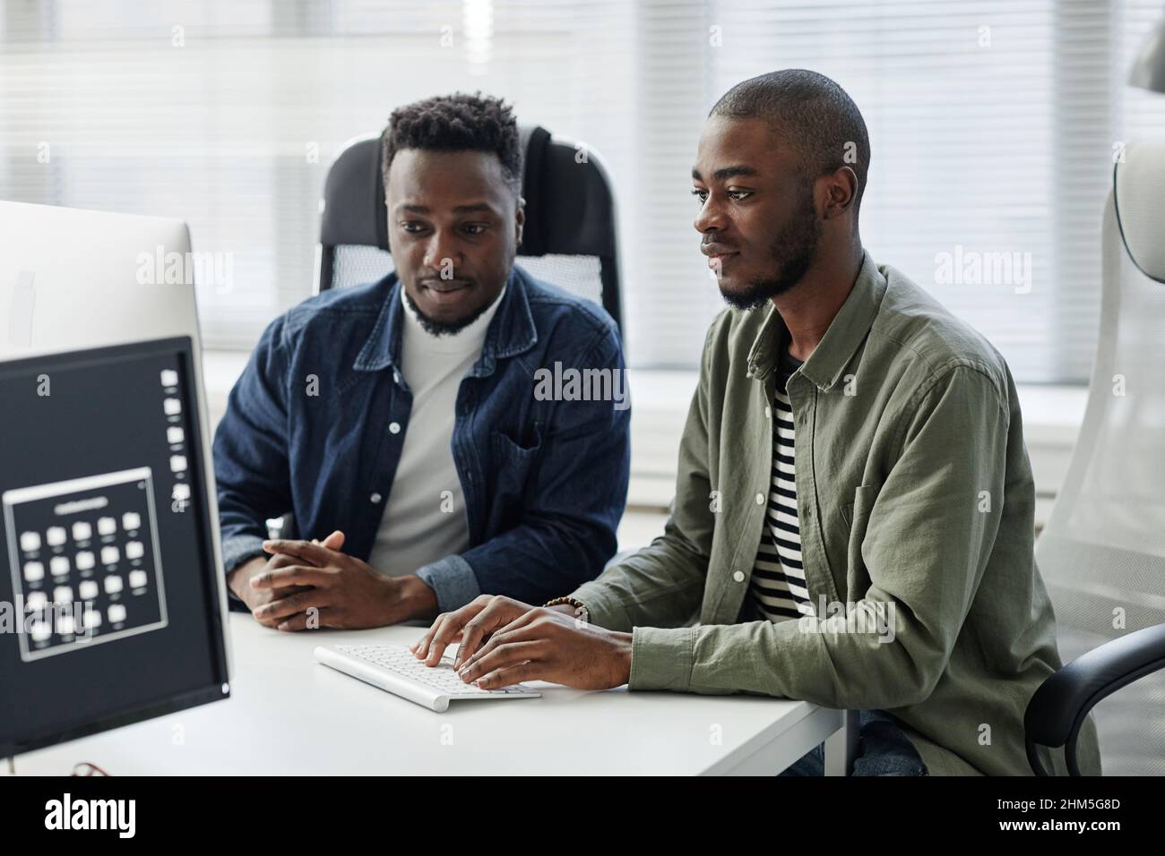 Entering data into computer hi-res stock photography and images - Alamy