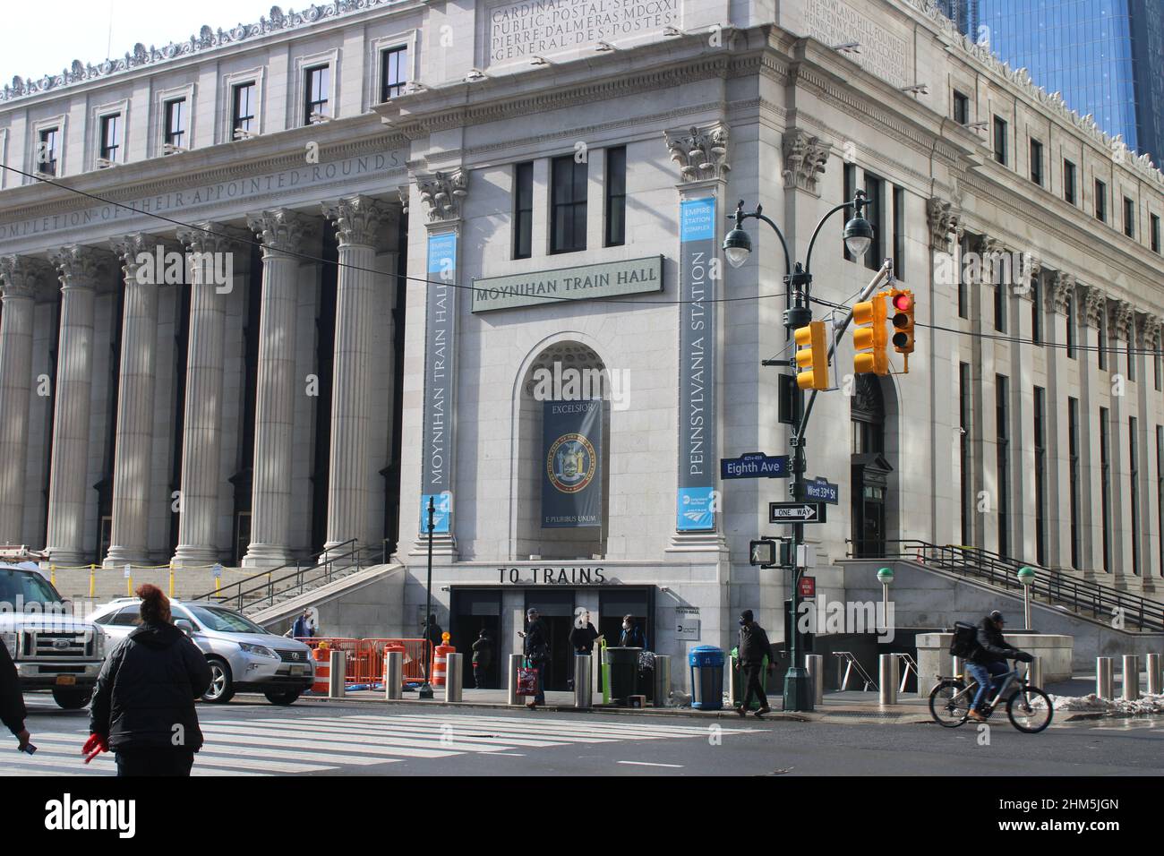 Nyc moynihan train hall hi-res stock photography and images - Alamy