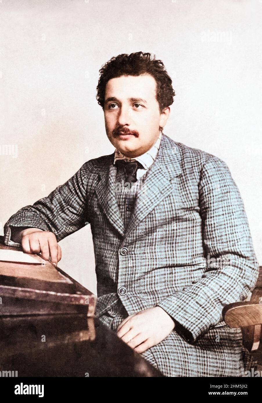Albert Einstein in Bern (1879-1955) portrait. 1905. Photo by Lucien ... Albert Einstein in Bern (1879-1955) portrait. 1905. Photo by Lucien ...