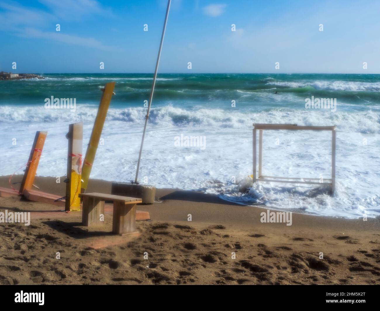 Damage to beach equipment in Fuengirola due to the easterly storm ...